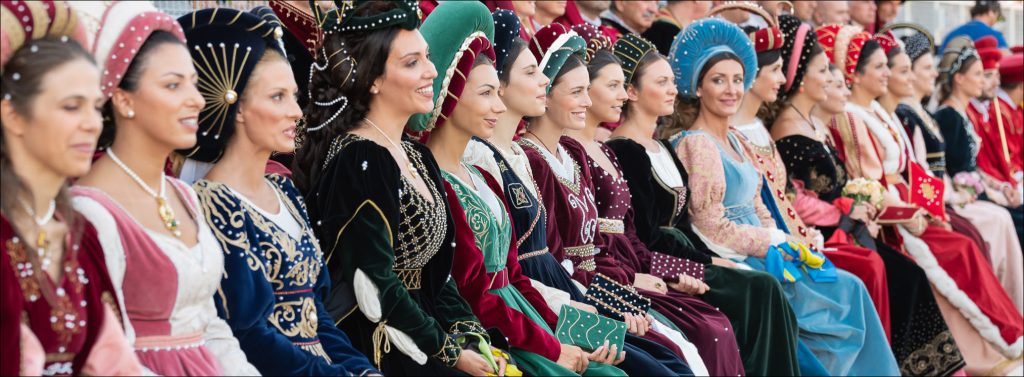 A Milano arriva la Quintana di Ascoli Piceno - WOWOWOW